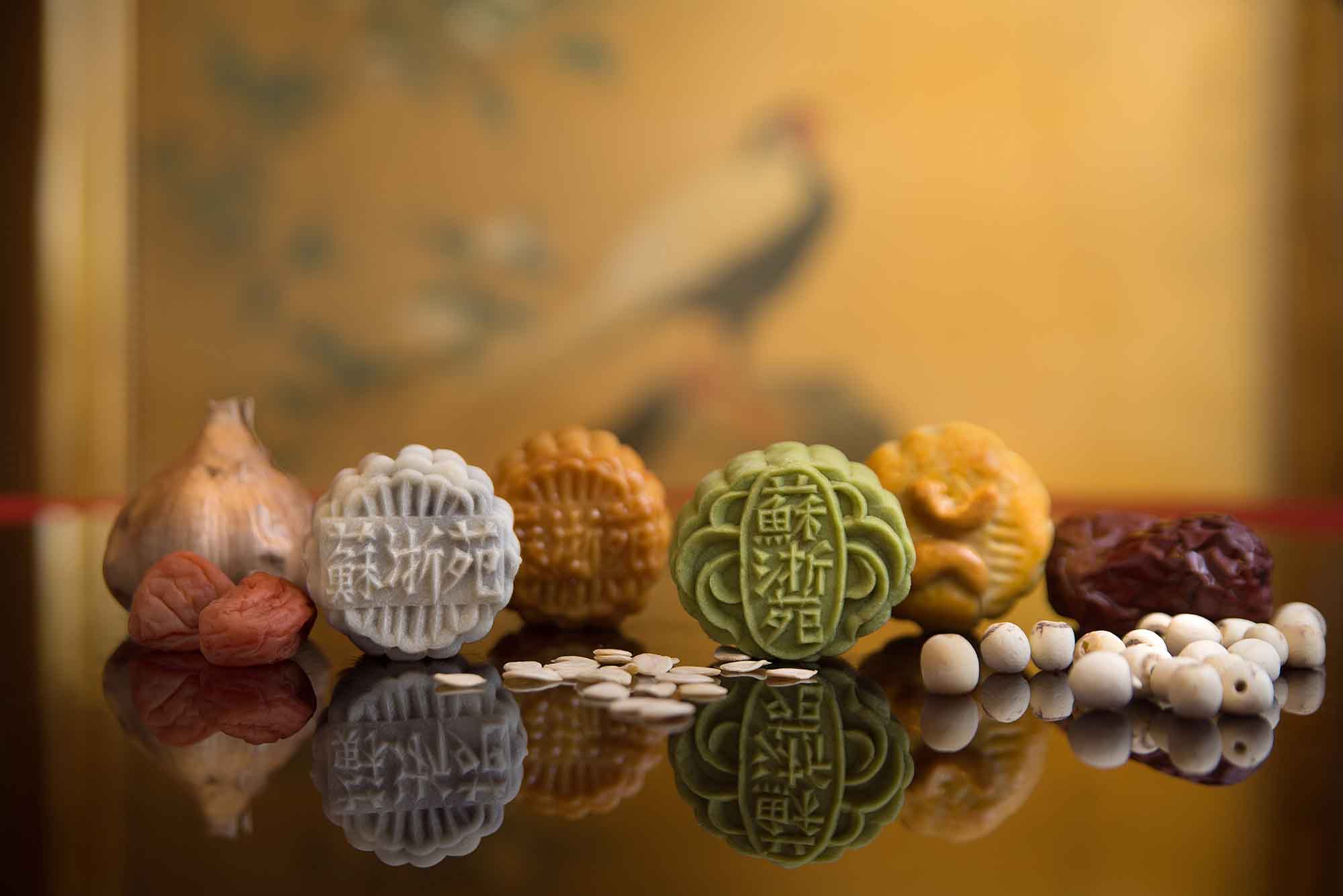 Champagne and Wine Flavoured Mooncakes @ Shanghai JW Marriott KL and Li ...