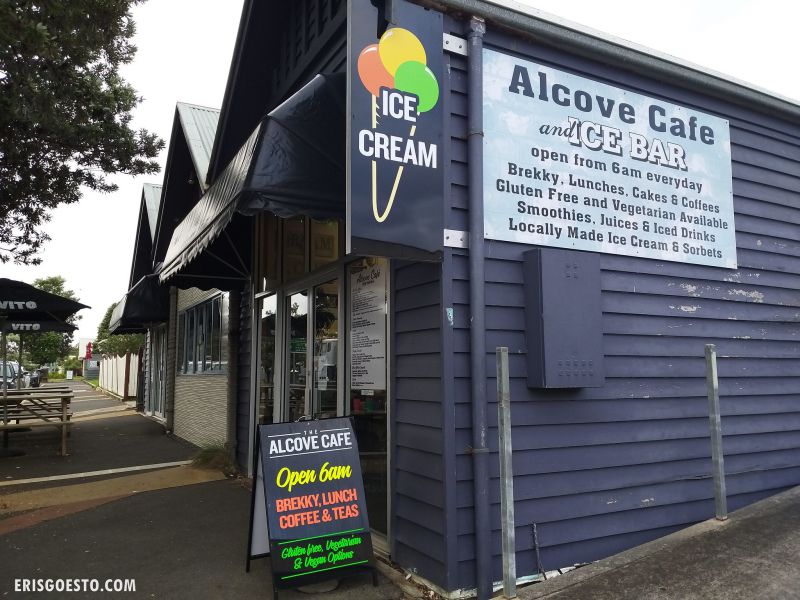 Breakfast @ The Alcove Cafe, Port Campbell, Victoria – Eris Goes To