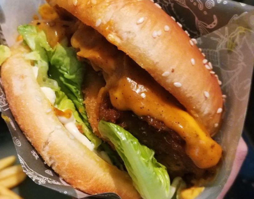 Meal For One: Humongous Fried Cheese Burger @ Caffeinees Puchong – Eris ...