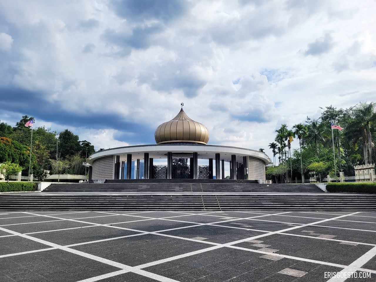 Visiting Tugu Negara, The National Monument of Malaysia – Eris Goes To