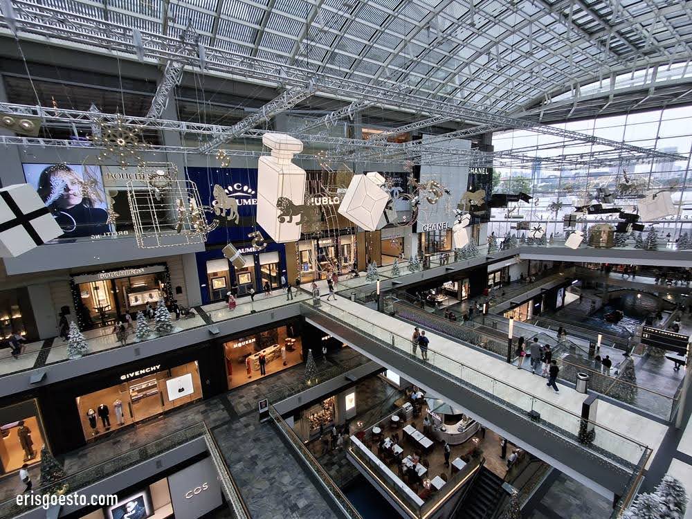 Exploring The Shoppes @ Marina Bay Sands, Singapore – Eris Goes To